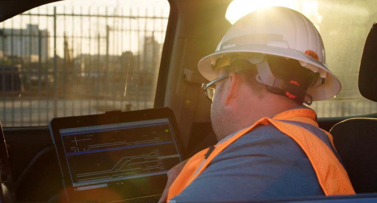 Expertise and Safety in Railroad Flagging - RailPros